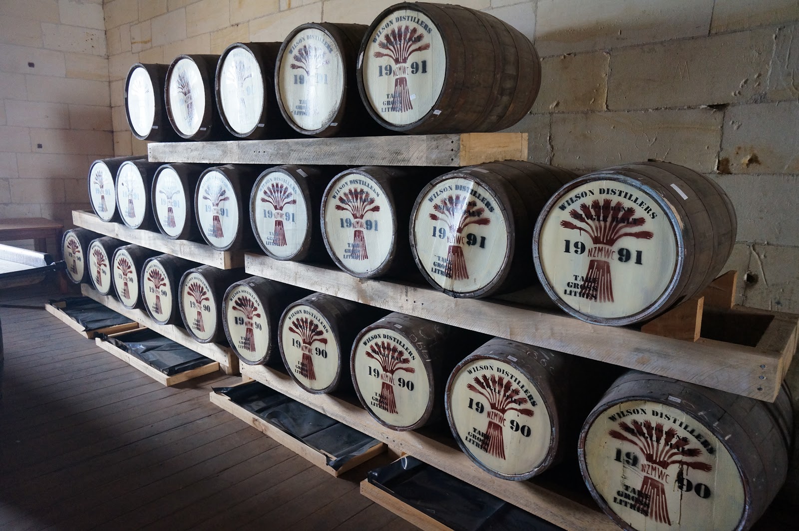 Time for Whisky.com: PR #12: New Zealand Whisky Company launches design ...