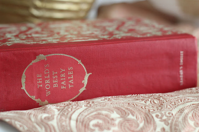 The World s Best Fairy Tales Dina s Days the-world-s-best-fairy-tales-dina-s-days