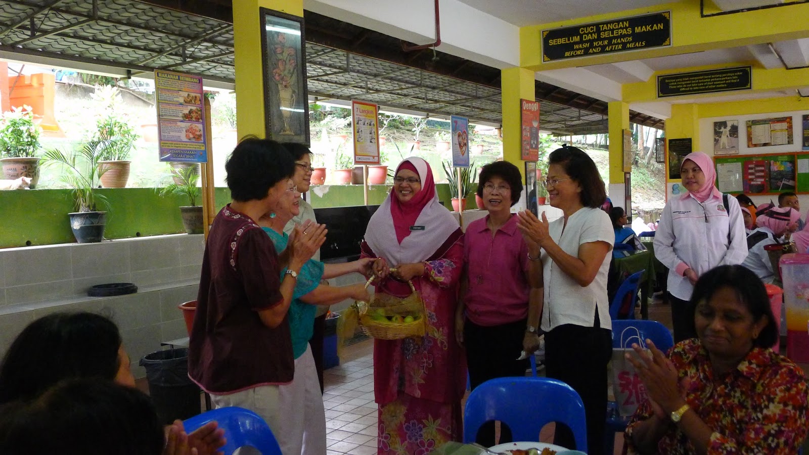 Convent Klang: Visit by Old Girls of SMK Convent Klang