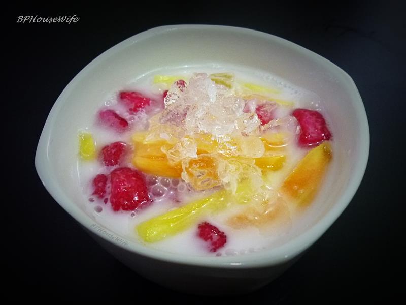 BPHouseWife: ทับทิมกรอบ/ Tab Tim Grob/ Rubies in Coconut Milk Recipe ...
