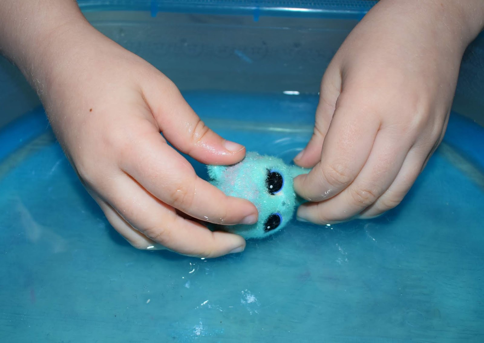 Tantrums To Smiles: L.O.L Surprise - Fuzzy Pets **REVIEW**