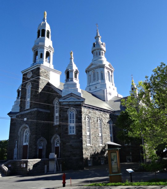 SightLines: Notre-Dames-des-Neiges