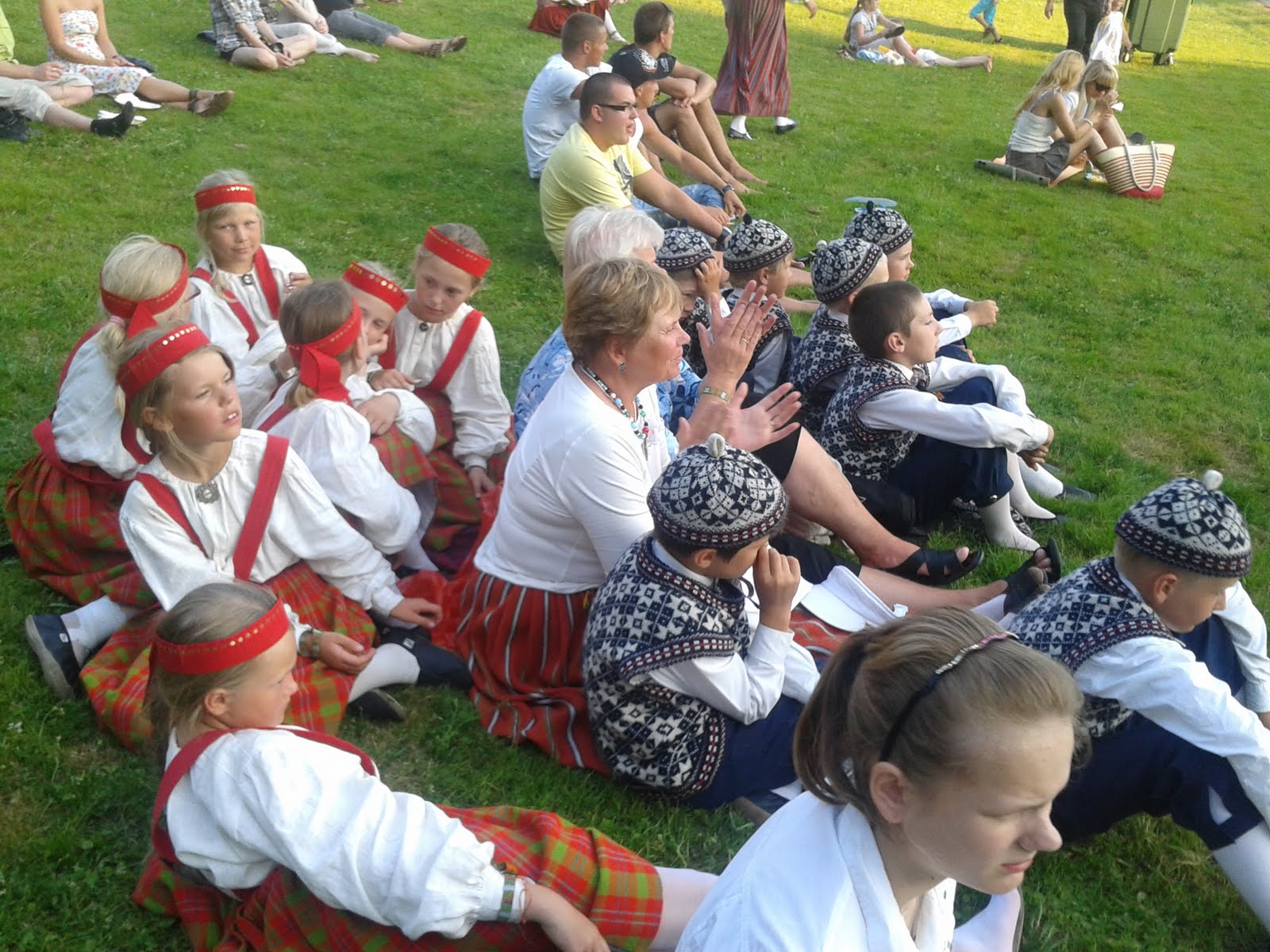 AREkool . . . . . . . . . . .: Tantsu- ja laulupidu TALLINNAS