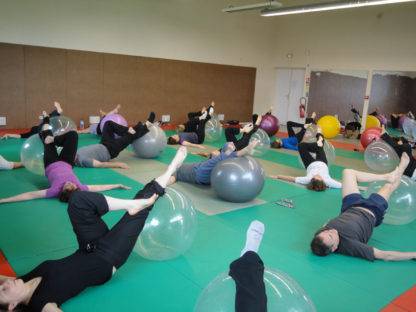 Relax è Gym: OPTI-BALL pour optimiser le travail des muscles de posture