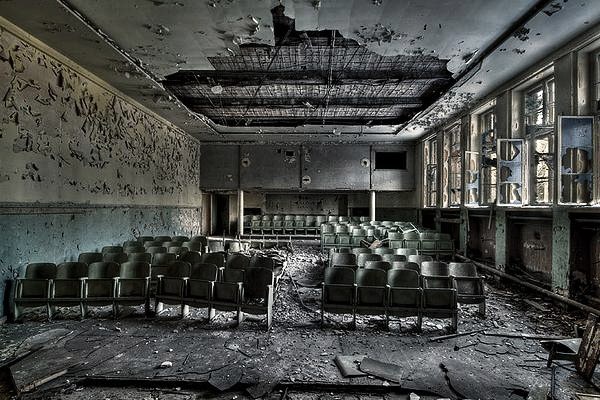 Fascination With Fear: OCTOBER 31: THIRTY-ONE SPOOKY PLACES