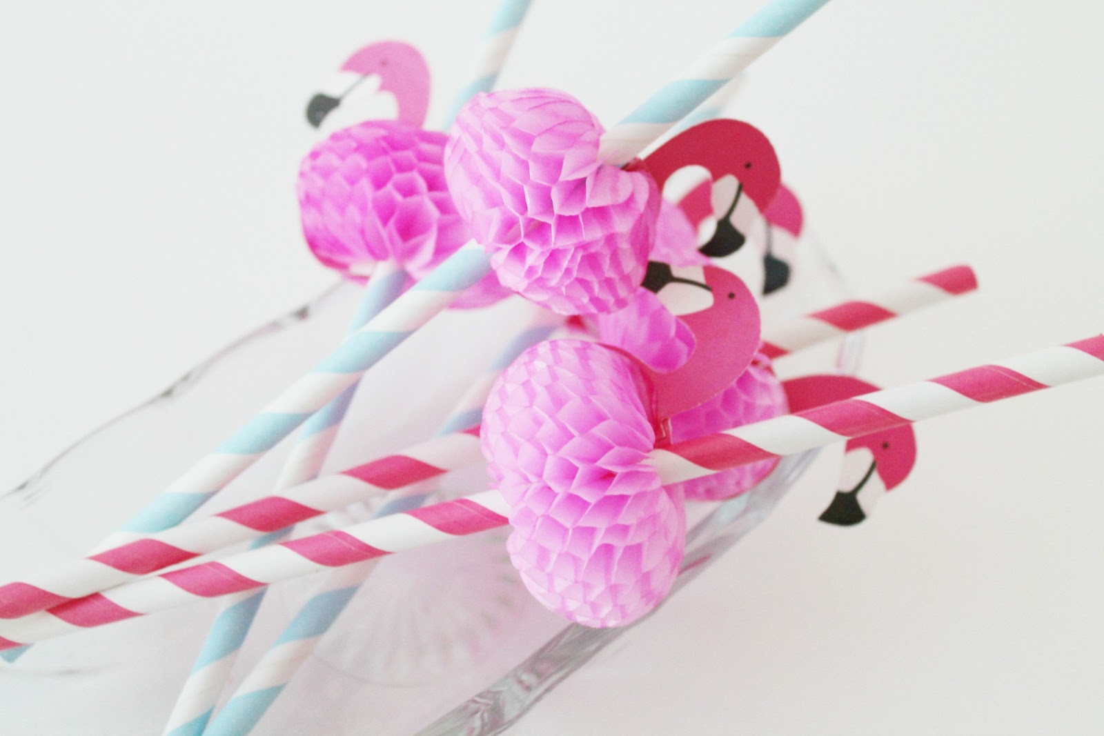 DIY Flamingo Straws