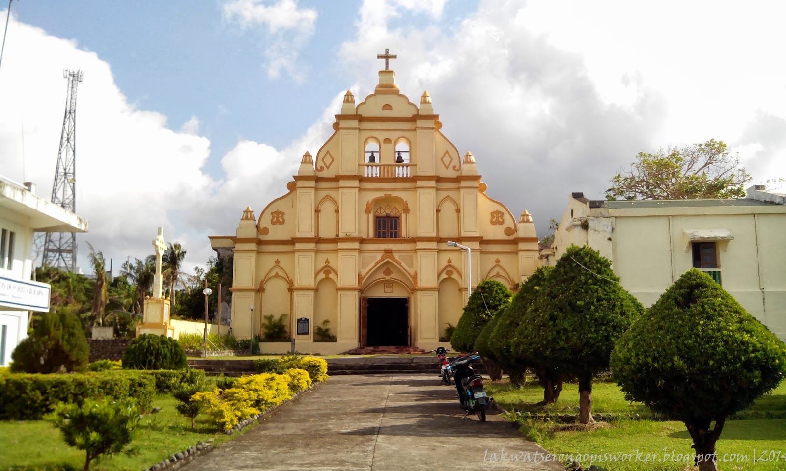 Lakwatserong Opis Worker: Random Shots: Basco Cathedral of Immaculate ...