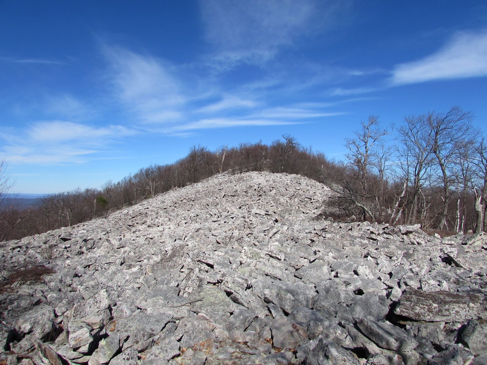 Standing Stone Trail: Hiking to the Throne Room Scenic Overlook in ...