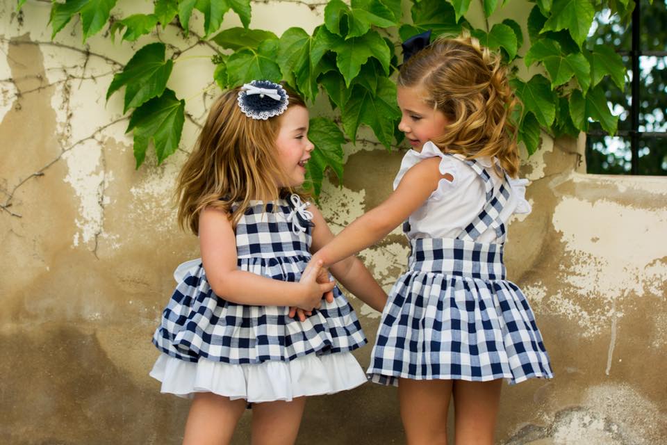 EL BAUL DE NAYA: Pelotazo: Alhuka Moda Infantil...