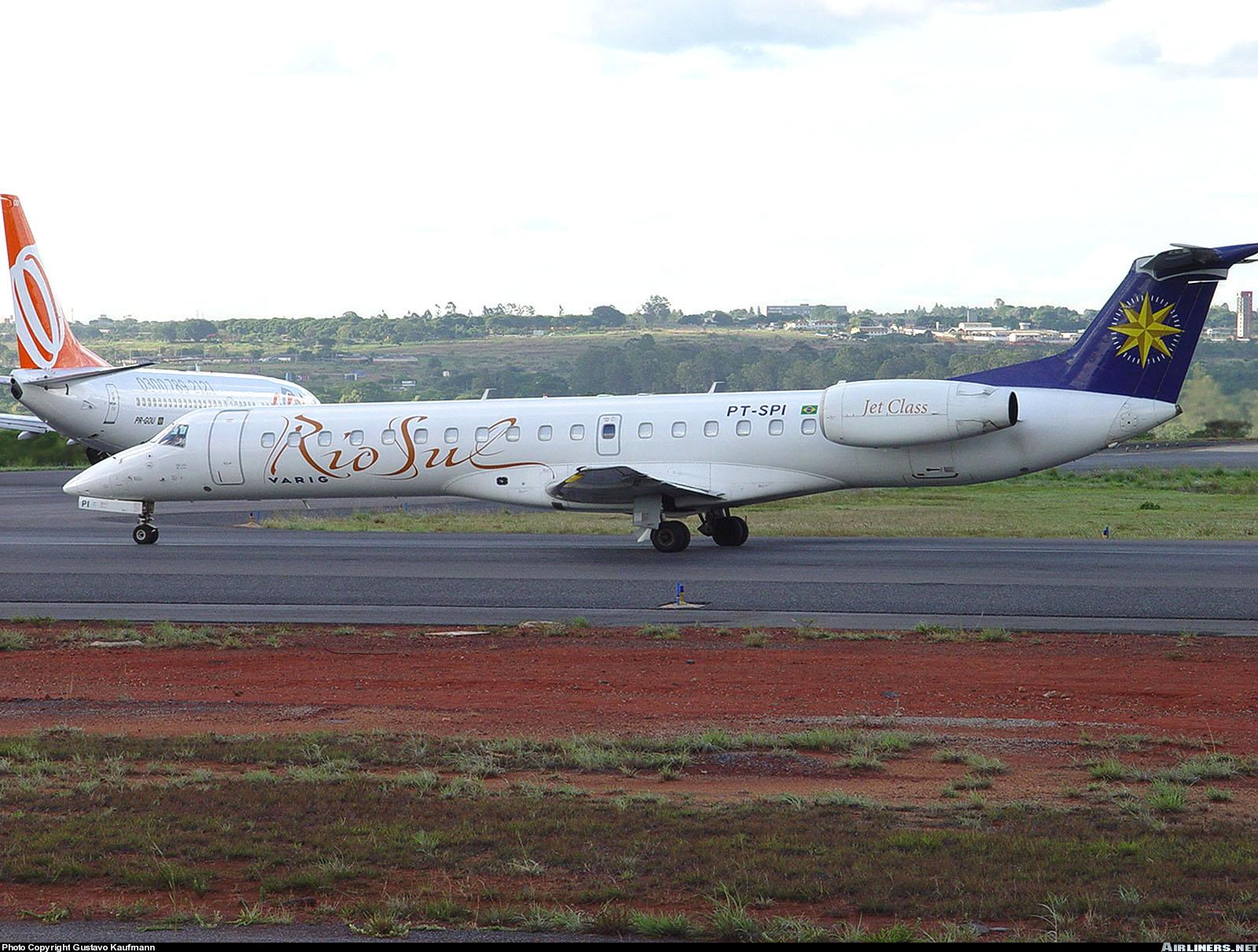 VARIG CRUZEIRIO DO SUL RIO-SUL: AVIÃO EMBRAER EMB-145RJ AMAZONAS (PT ...