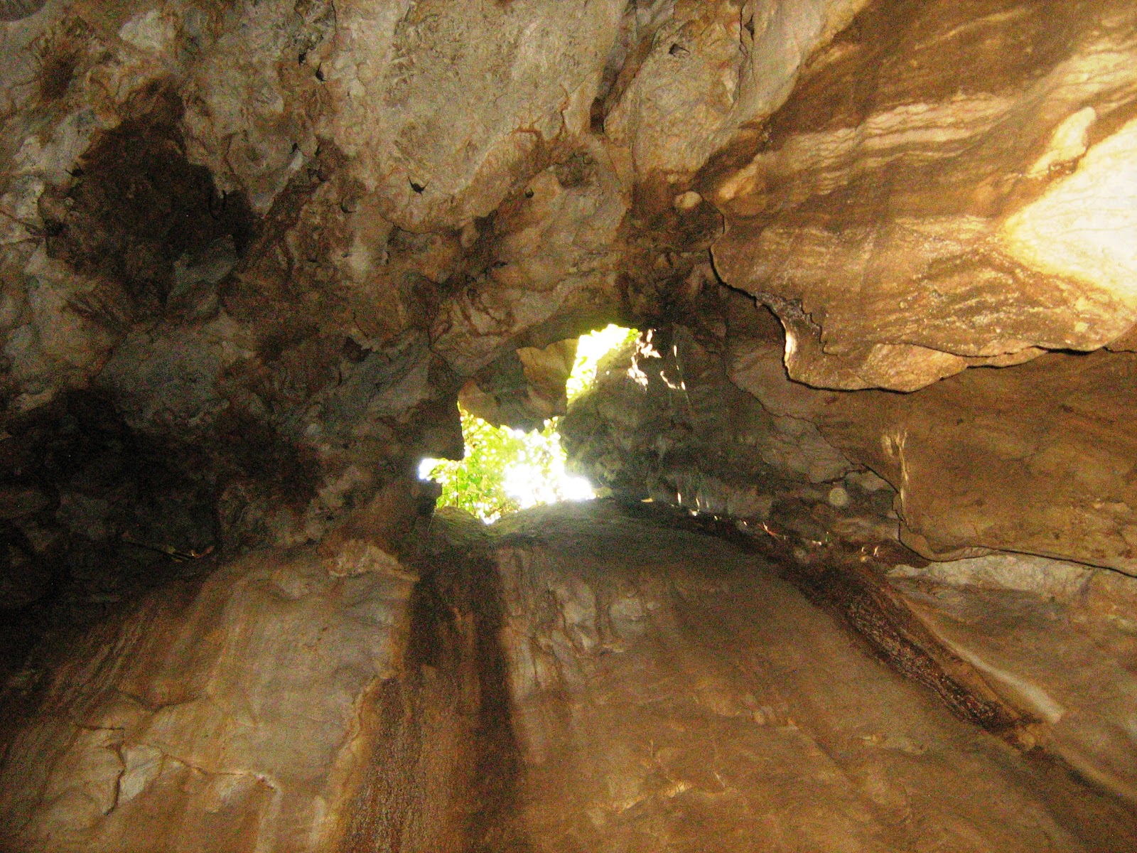 Tricia the Explorer! :D Proud to be a Filipina!: Calinawan Cave, Tanay ...