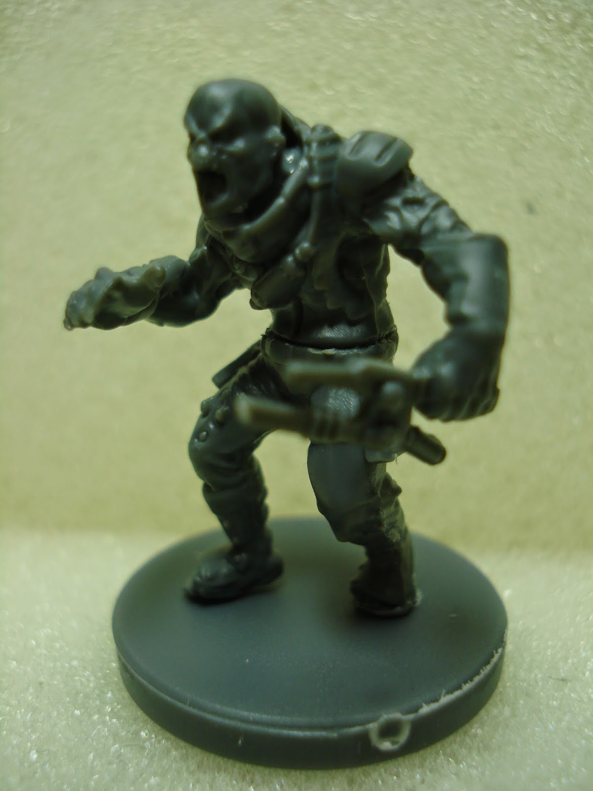 GMorts Chaotica: Mantic Games - 'Hard Plastic' Zombies.