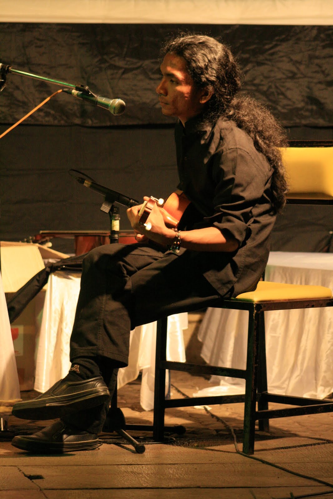 Members | Payung Teduh