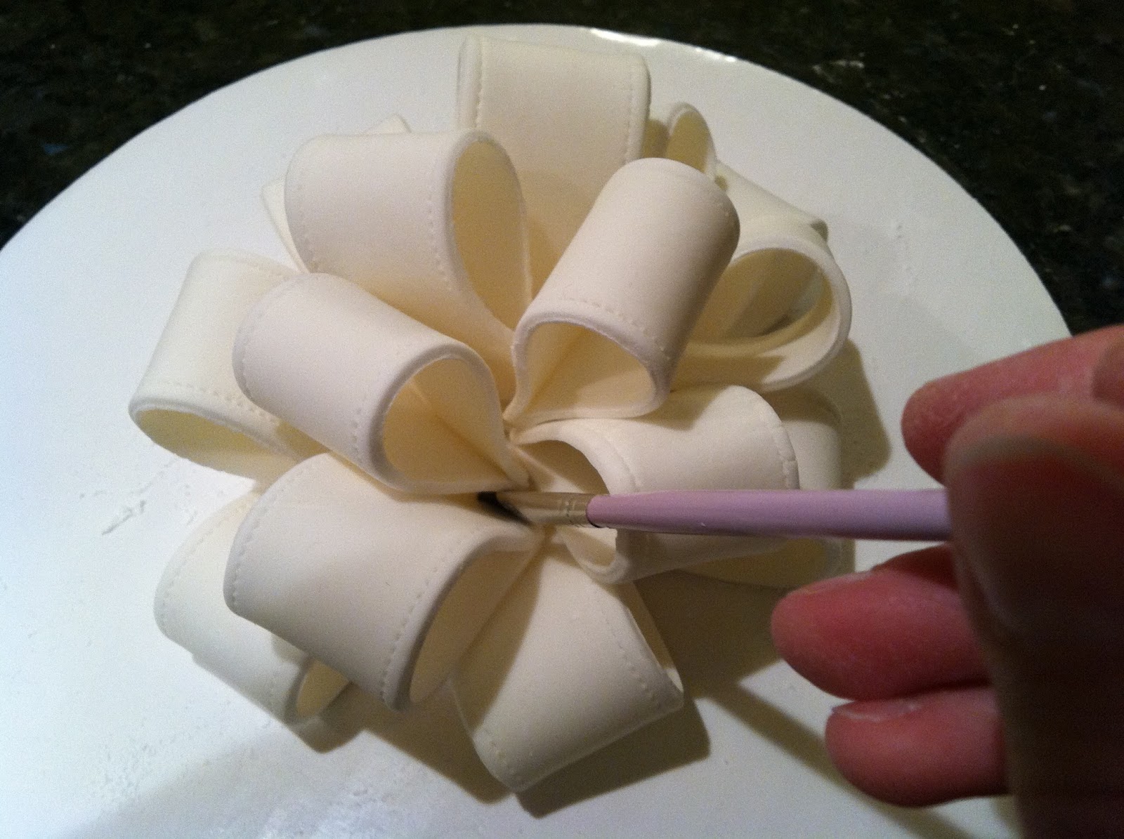 The Iced Queen: Loopy Fondant Bow