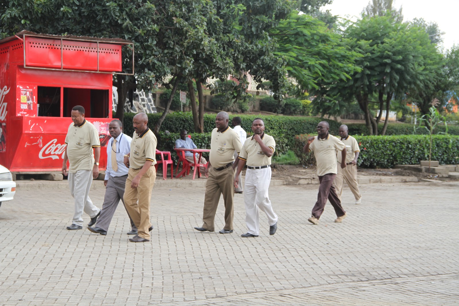 codemilabe: TRA MBEYA KUELEKEA SIKU YA MLIPA KODI WASAFISHA STAND KUU ...