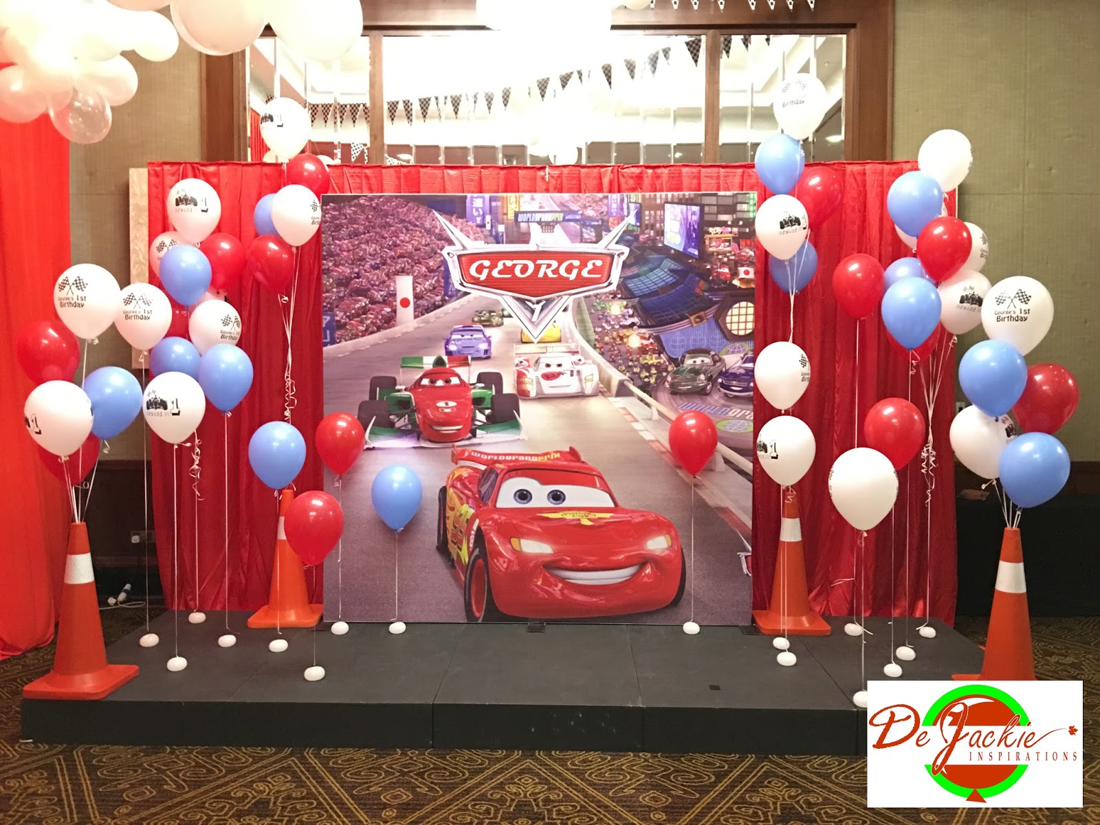 Balloon decorations for weddings, birthday parties, balloon sculptures ...