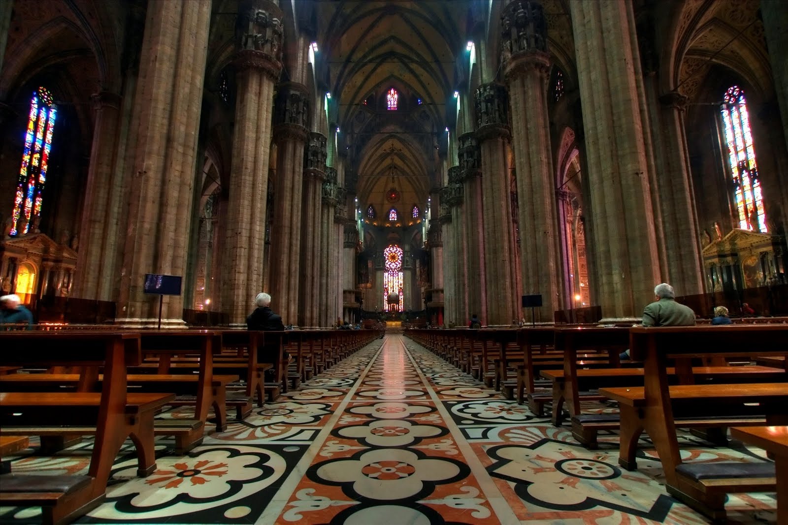Nuruosmaniye Mosque (1755) - One of few Baroque style mosques in Turkey ...