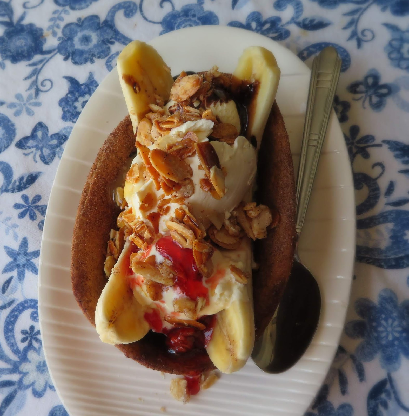 Churro Banana Split Boats | The English Kitchen