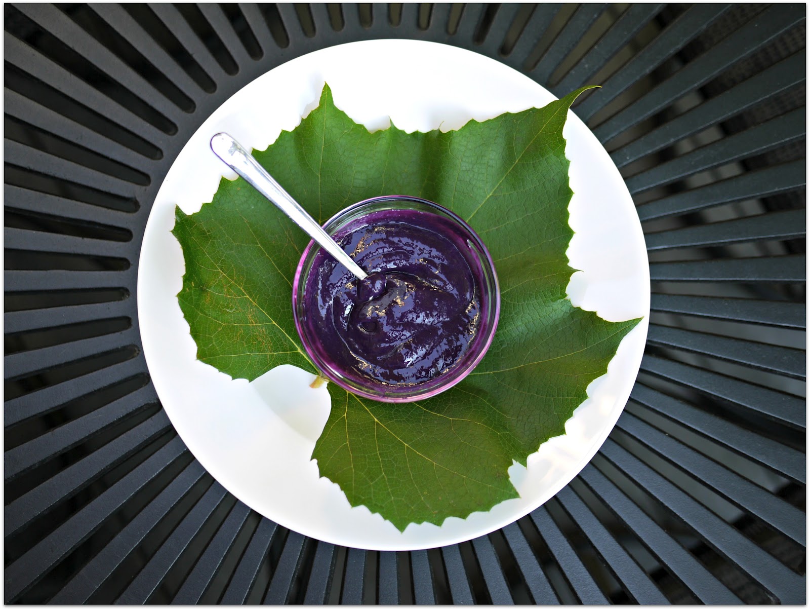 gustia: Huckleberry Curd Tartelettes