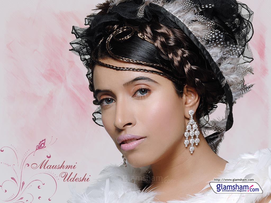 Fetch Free Wallpapers: Maushmi Udeshi Wallpaper Pack 1
