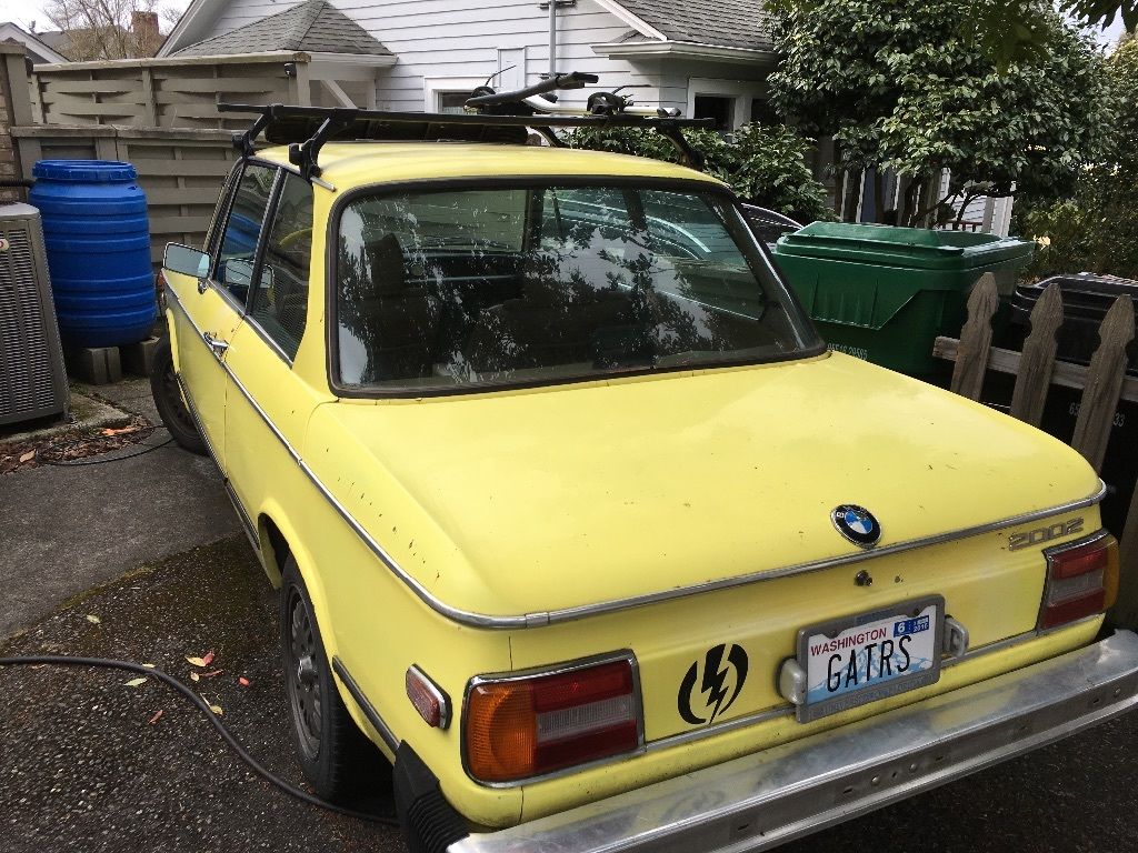 Electric Yellow: 1976 BMW 2002 - DailyTurismo