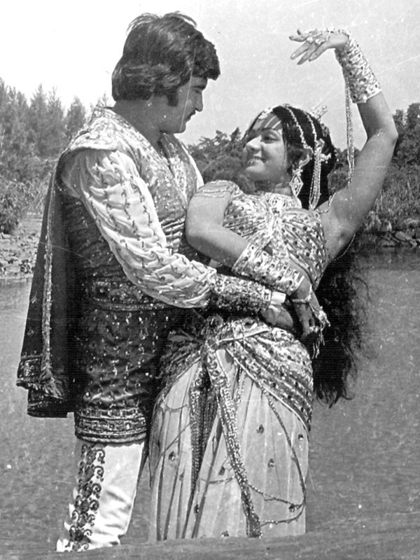 Sridevi: Rajinikanth and Sridevi in Priya (1978): Made in Tamil and Kannada