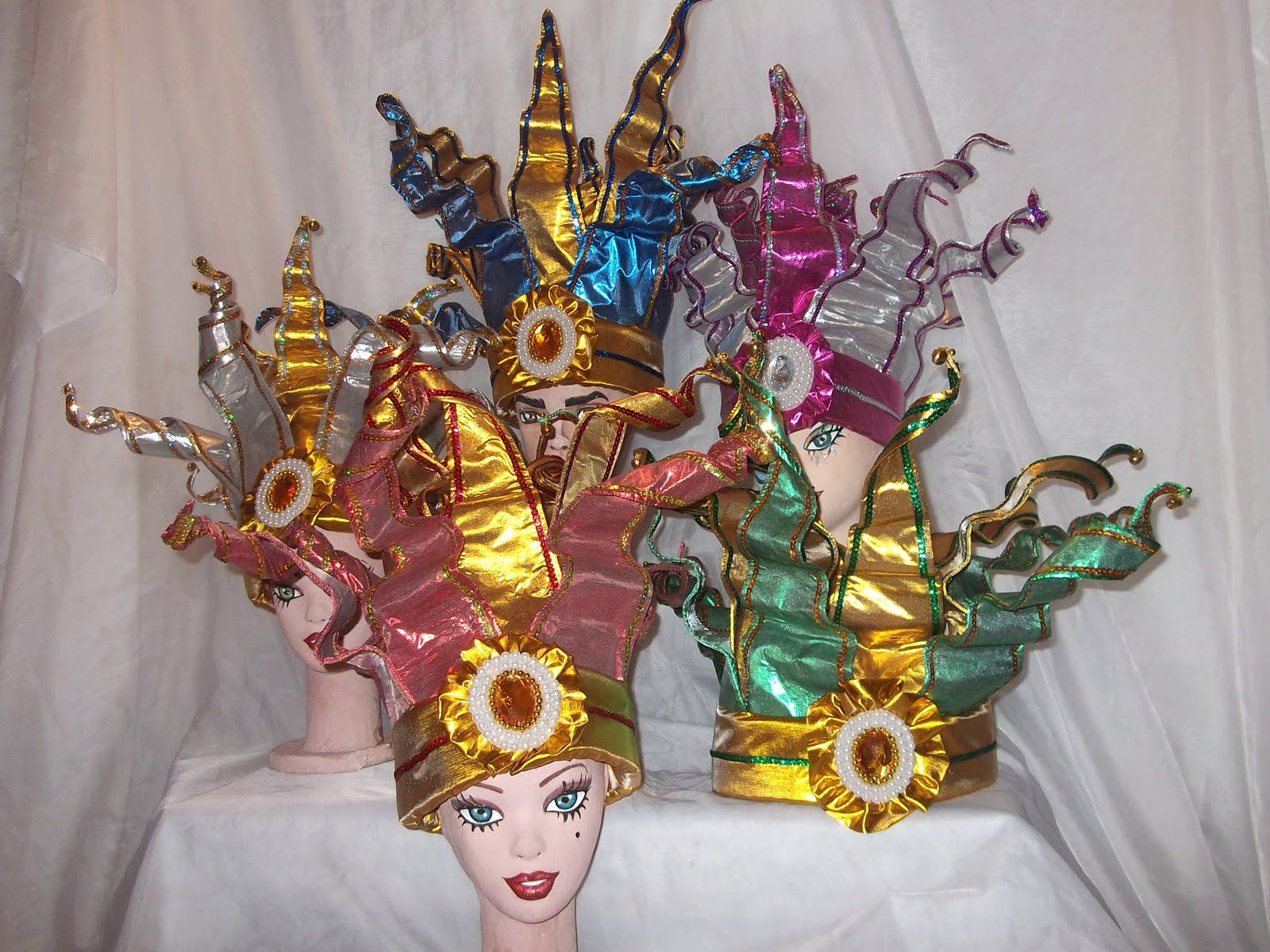 Fantasías Cotillón: CARNAVAL DE VENECIA (Gorros en telas)