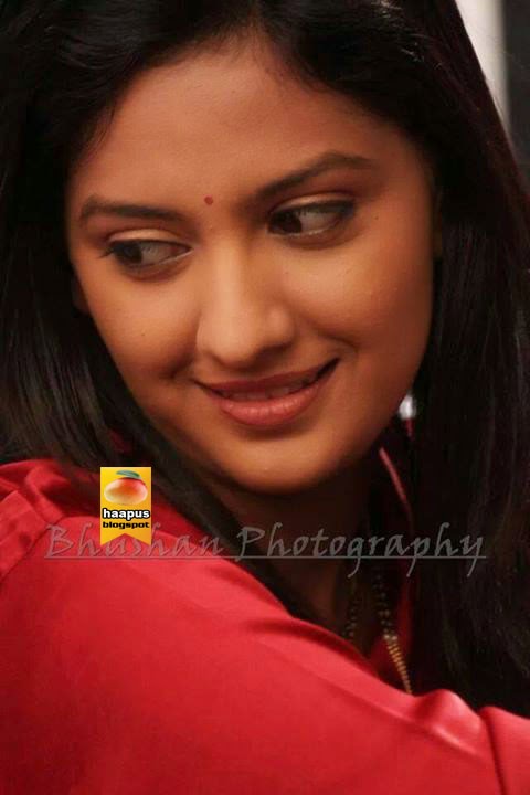 Tejashri Pradhan Cute Photos (तेजश्री प्रधान) | Cute Marathi actresses ...