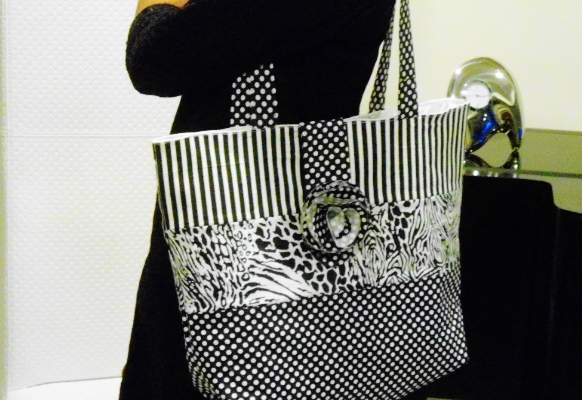 Tote Bag Tutorial, DIY Tote Bag Pattern, Free Pattern - Sew Crafty Me
