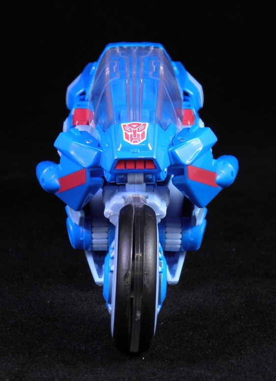 She's Fantastic: Transformers: Generations - CHROMIA!