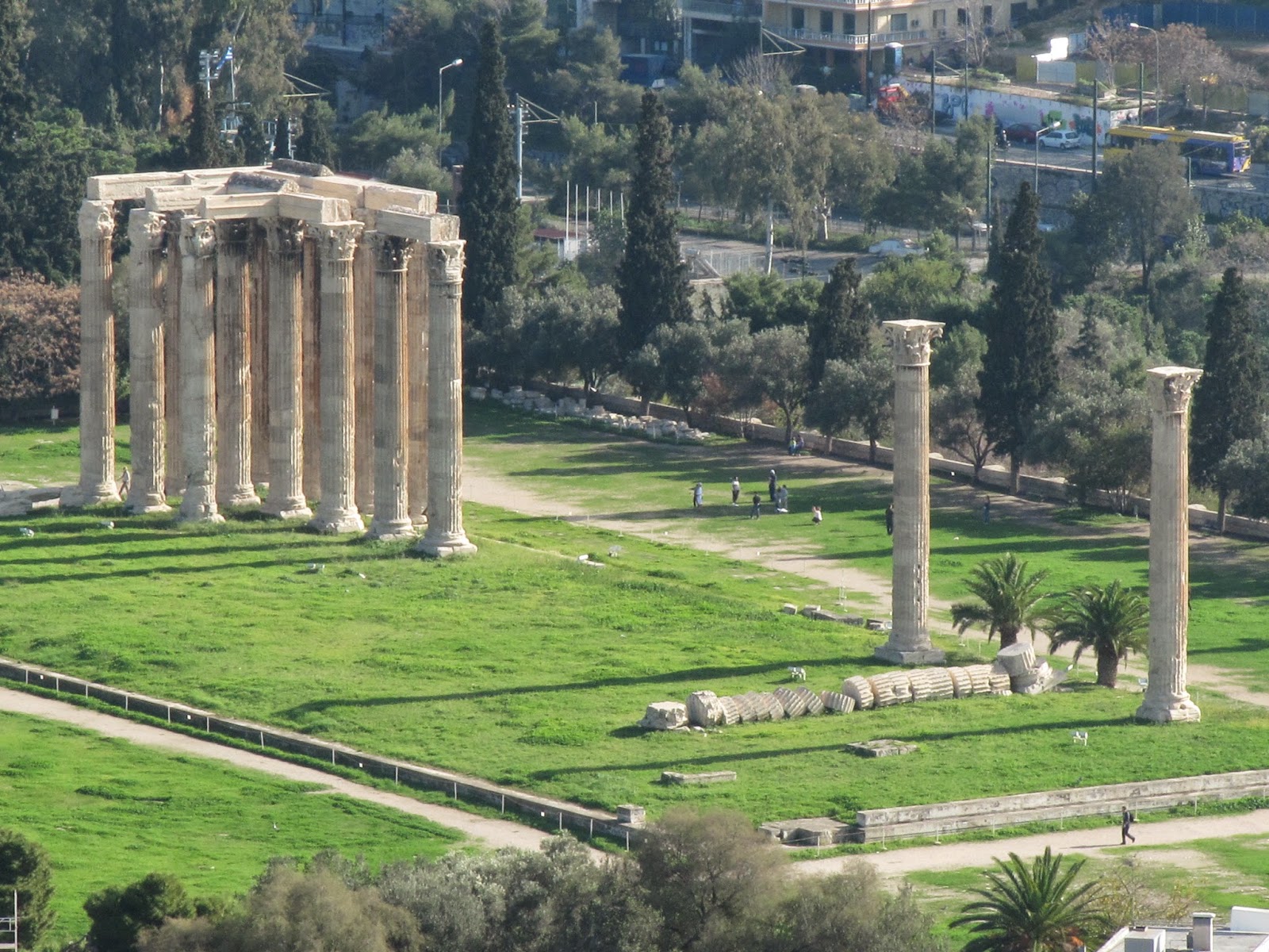 Novas Experiências Low Cost: Atenas - Templo de Zeus Olímpico