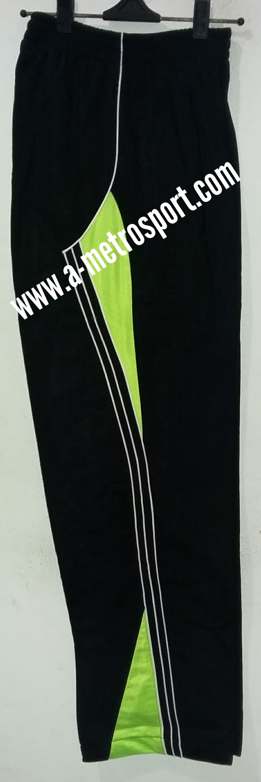 GROSIR CELANA TRAINING SPACK