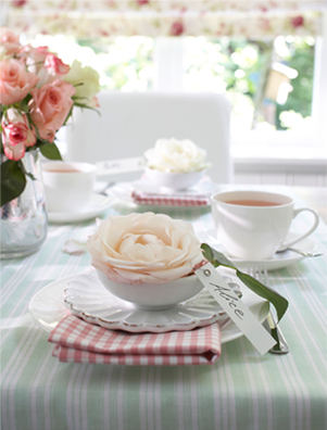 Country Style Chic: Shabby Chic Afternoon Tea