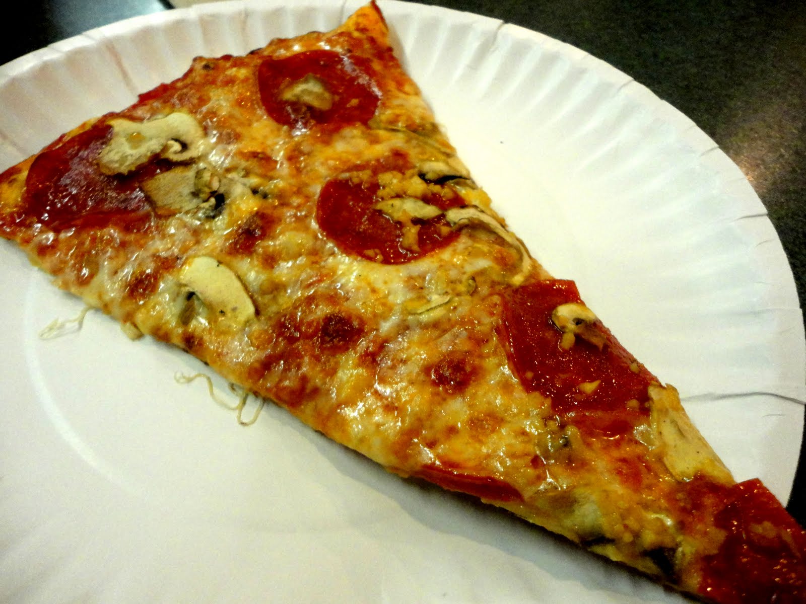 Tasty Texas Travels: Borriello Brothers Pizza: Colorado Springs, CO