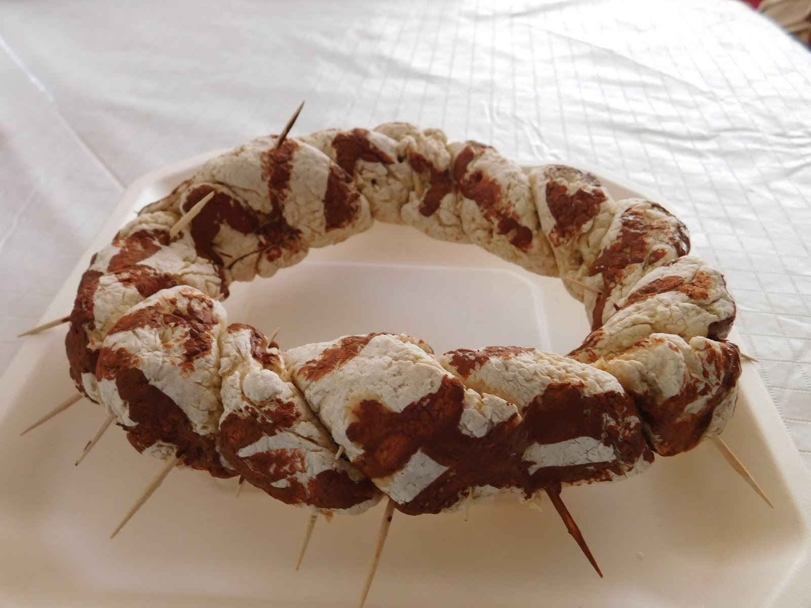 foods and festivities of the christian year: Bread Dough Crown of ...
