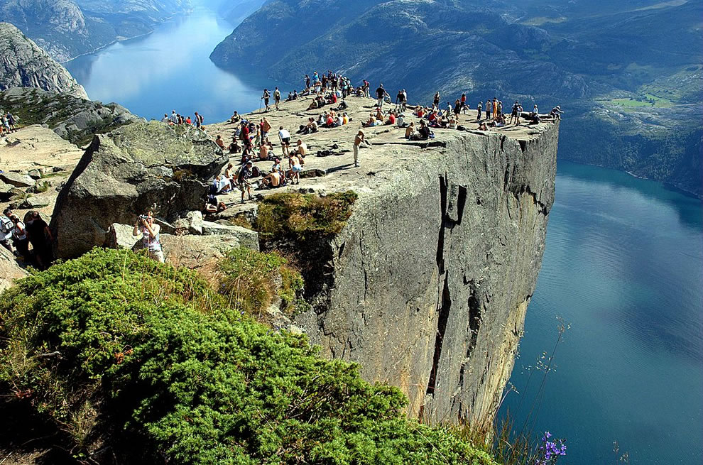 The Geography of BASE Jumping: Famous Places for BASE Jumping - Norway