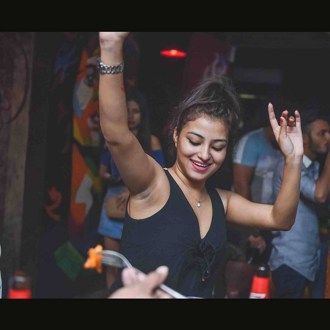 ActressArmpitsPics: Selfie girls armpits