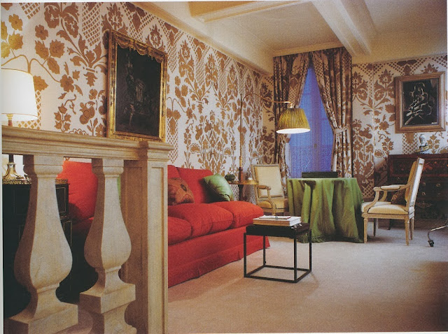 The Peak of Chic®: A Dash of Damask