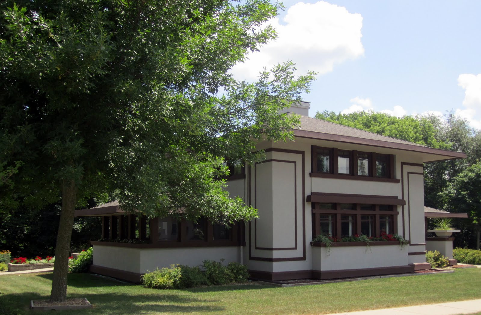Hasty Pics: Frank Lloyd Wright - Stockman House - Mason City, Iowa