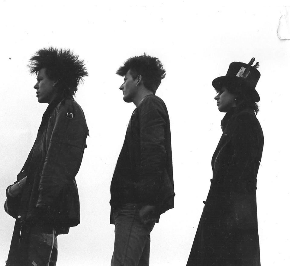 REQUIEM Webzine: SCREAMING DEAD : Interview 1999 [English version]