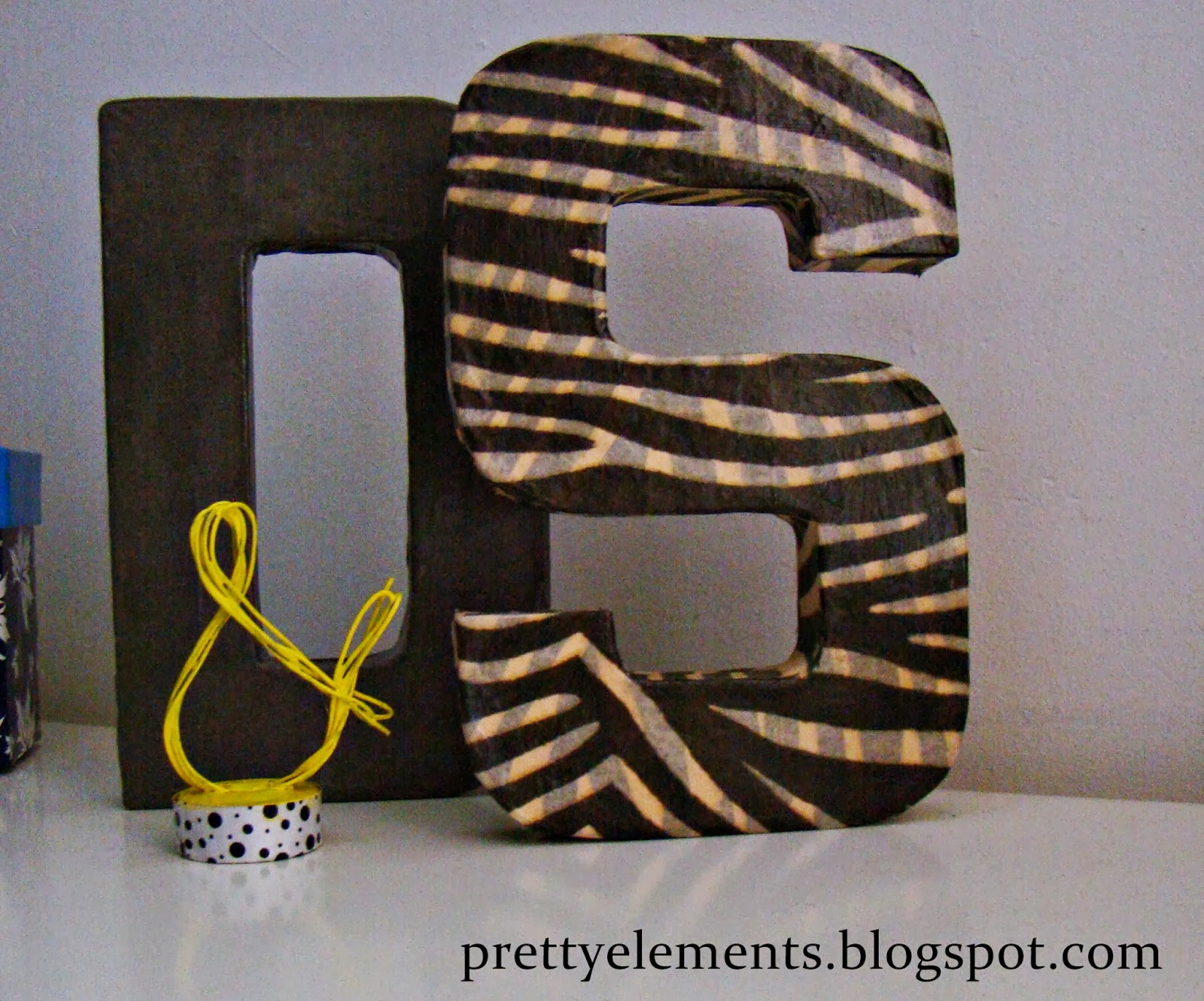 Pretty Elements: Organised places, organised minds: Walk-in closet ...