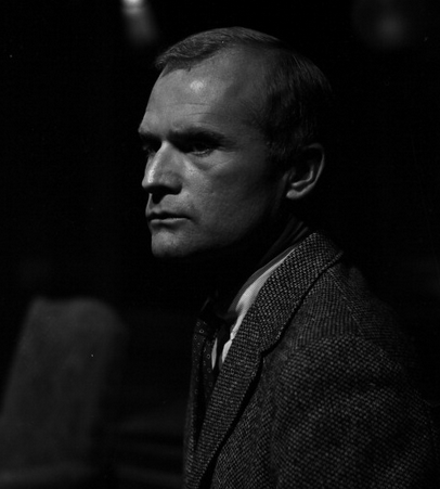 Shadows on the Wall: An Online Dark Shadows Fanzine: 1966: Roger Collins