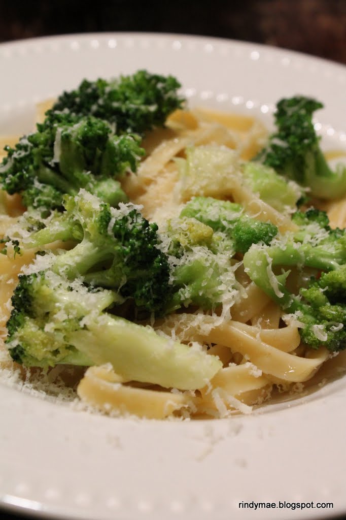 Rindy Mae: Quick Broccoli Pasta