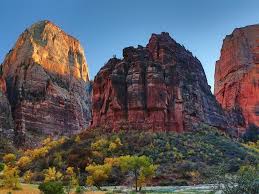 Pedestal o Montañas Rocosas