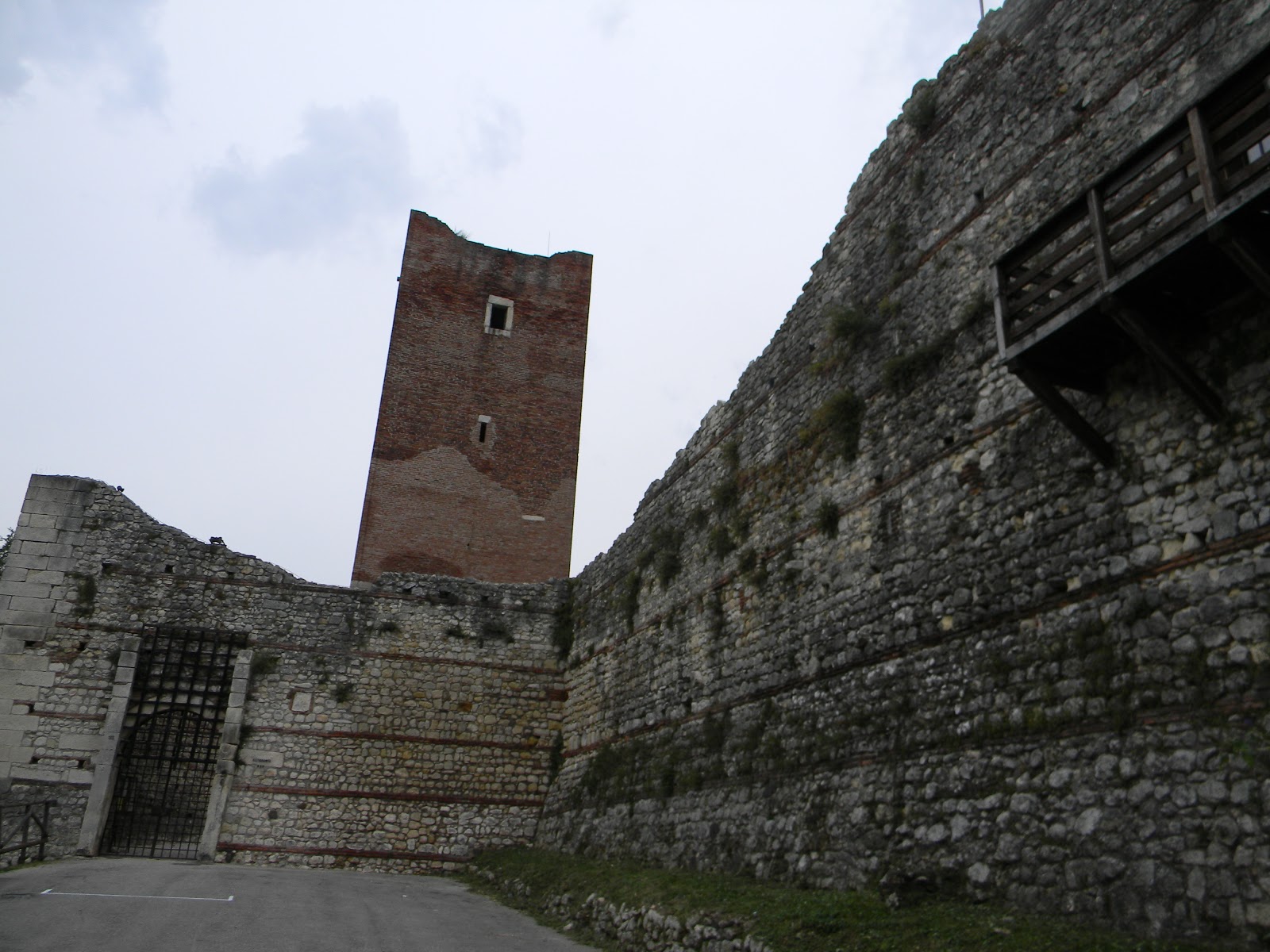 Lisa's Quilt Garden: Romeo & Juliet's Castle's in Monteccio, Italy