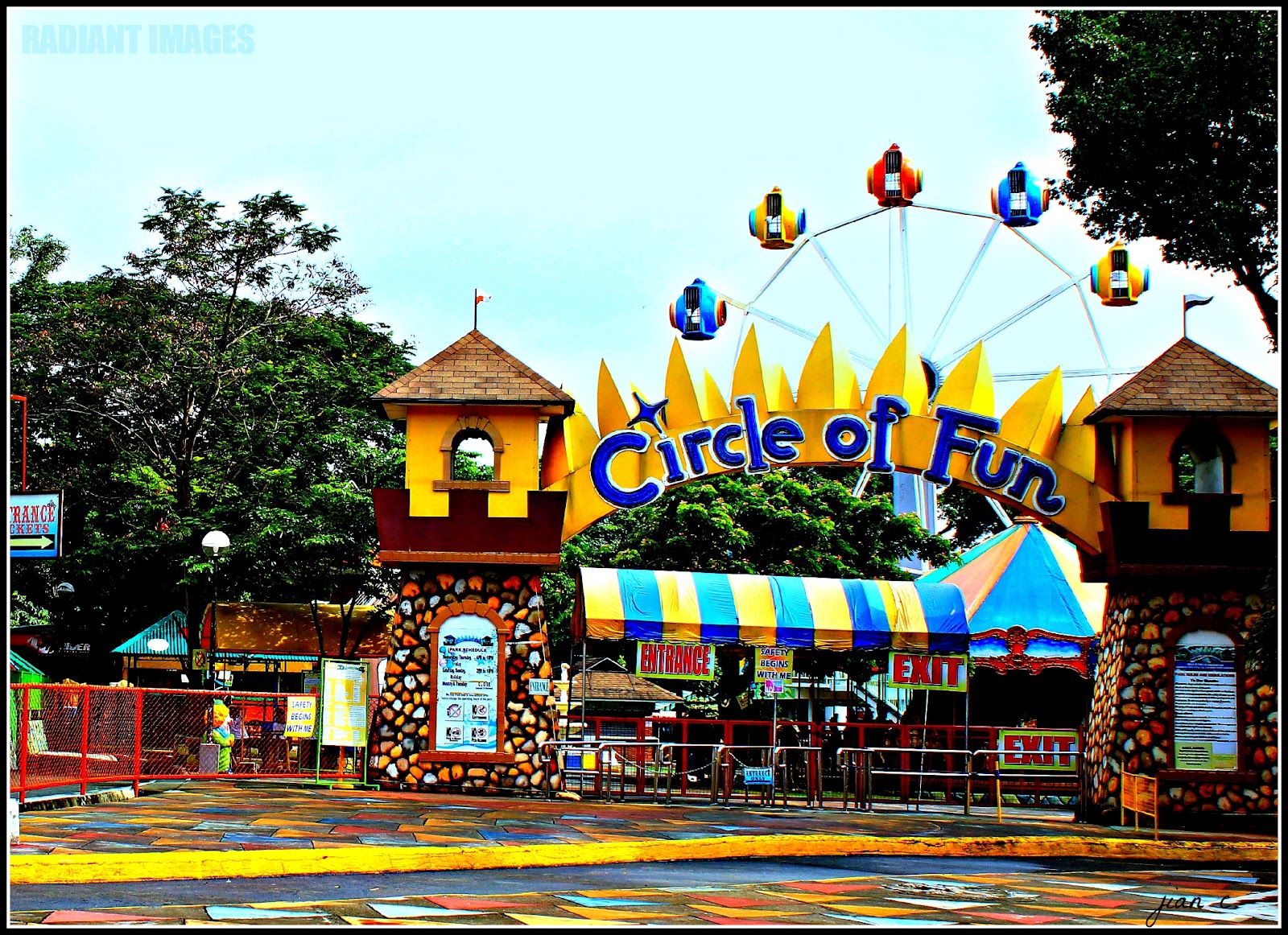 RADIANT TRAVELS: Rediscovering Quezon Memorial Circle