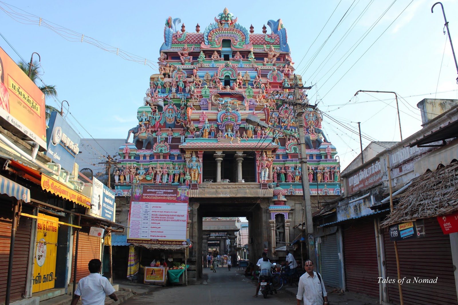 Tales Of A Nomad: Sri Ranganathaswamy temple, Srirangam- A Photo Essay
