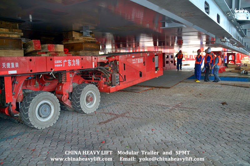100 axle lines CHINAHEAVYLIFT SPMTs assist 3200t giant bridge section ...