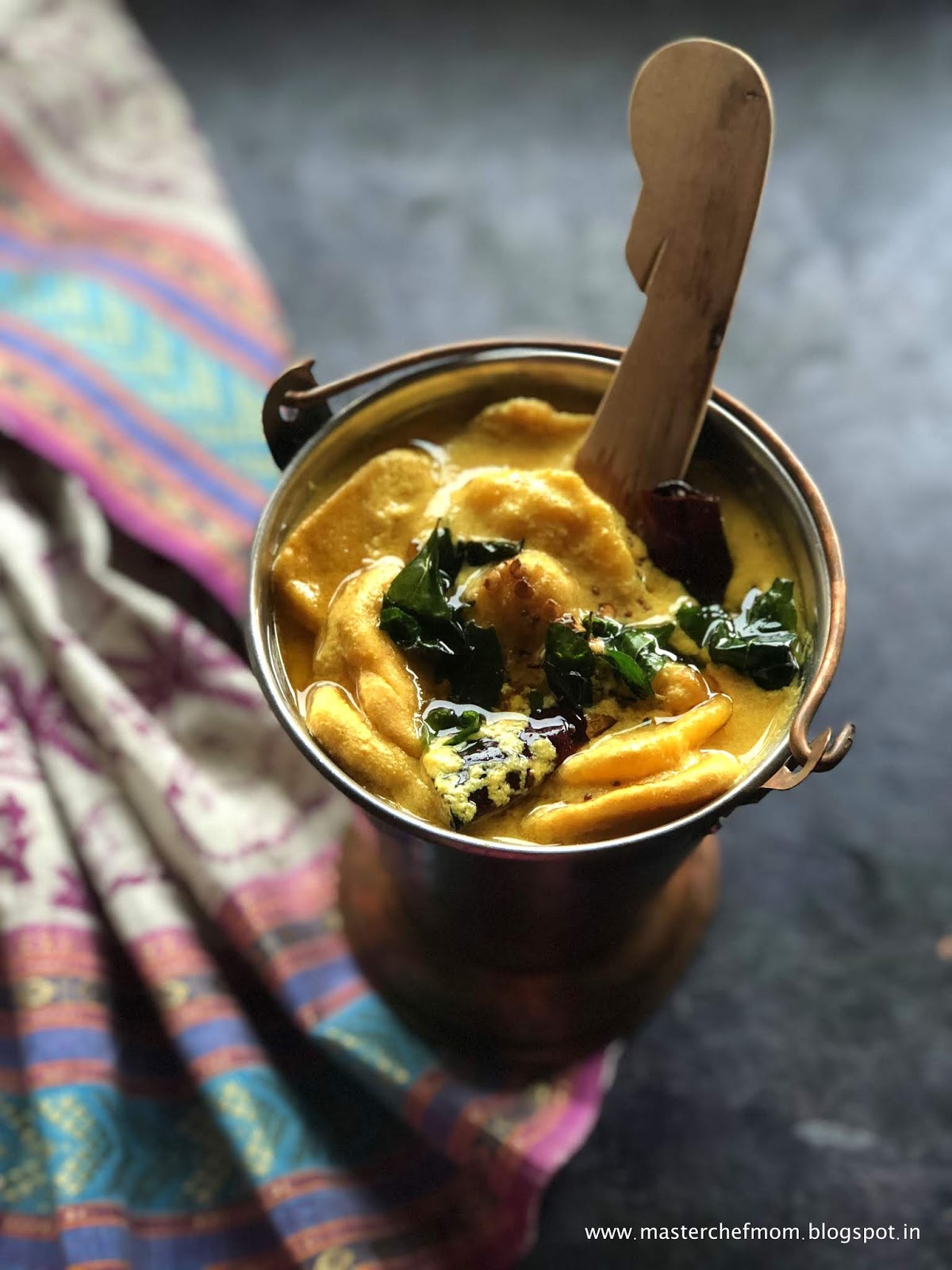MASTERCHEFMOM: Kadhi Pakoda Kuzhambu | South Indian Style Kadhi Recipe