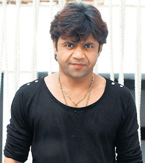 Rajpal Yadav Biography, Profile, Photos, Birthday, Height, Age, Wallpapers